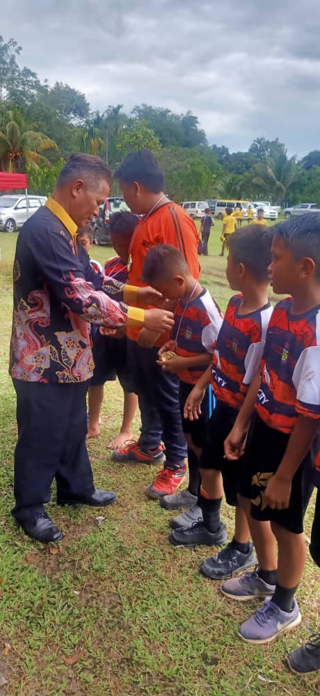 SK Langsat rangkul gelaran Juara Bola Sepak Zon Utara - Borneo Daily ...