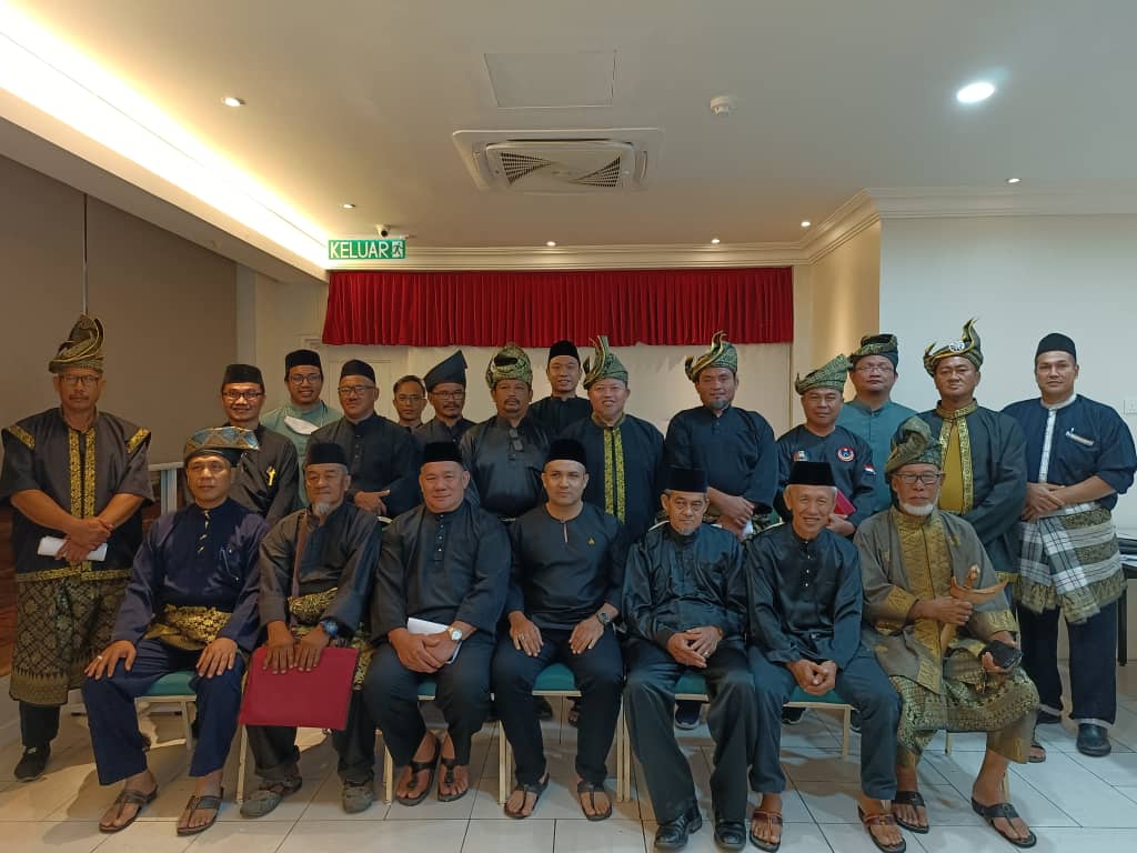 Mohd Khairul Haji Ghani dipilih YDP PESAKA Labuan yang baharu - Borneo ...