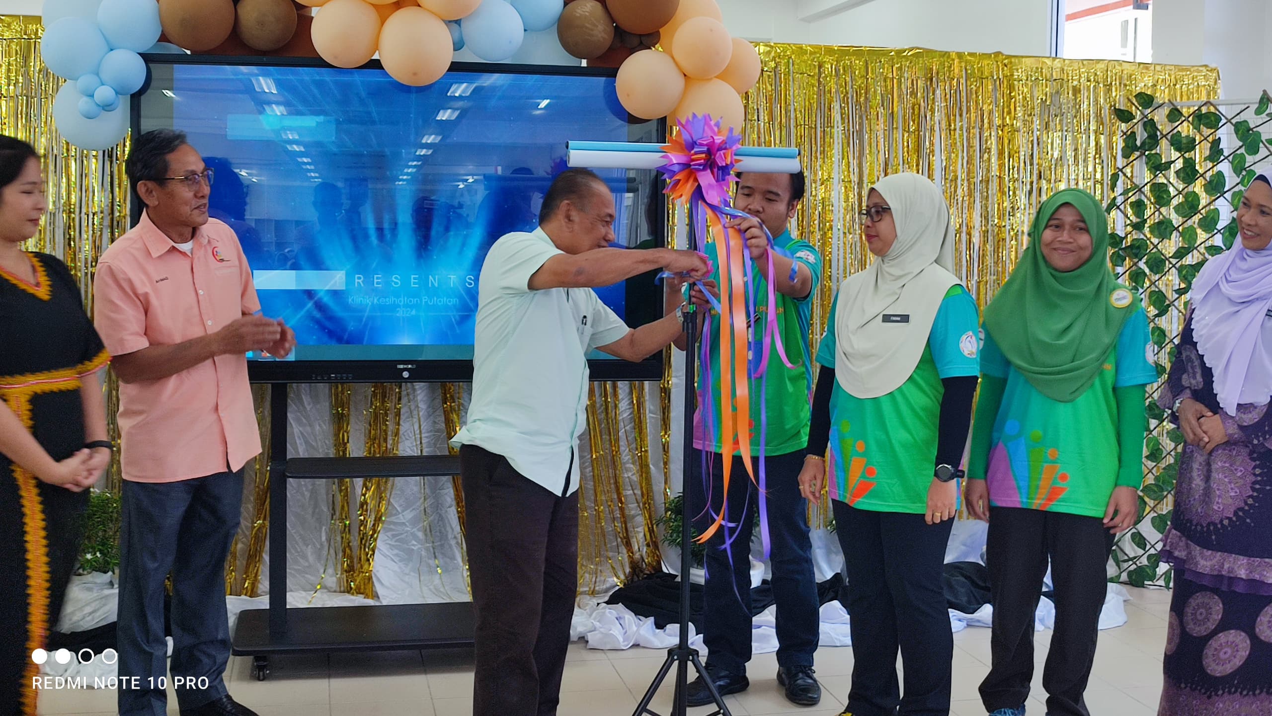 Pengerusi Qhazanah Technology Sdn.Bhd rasmi Program Remaja Sihat ...