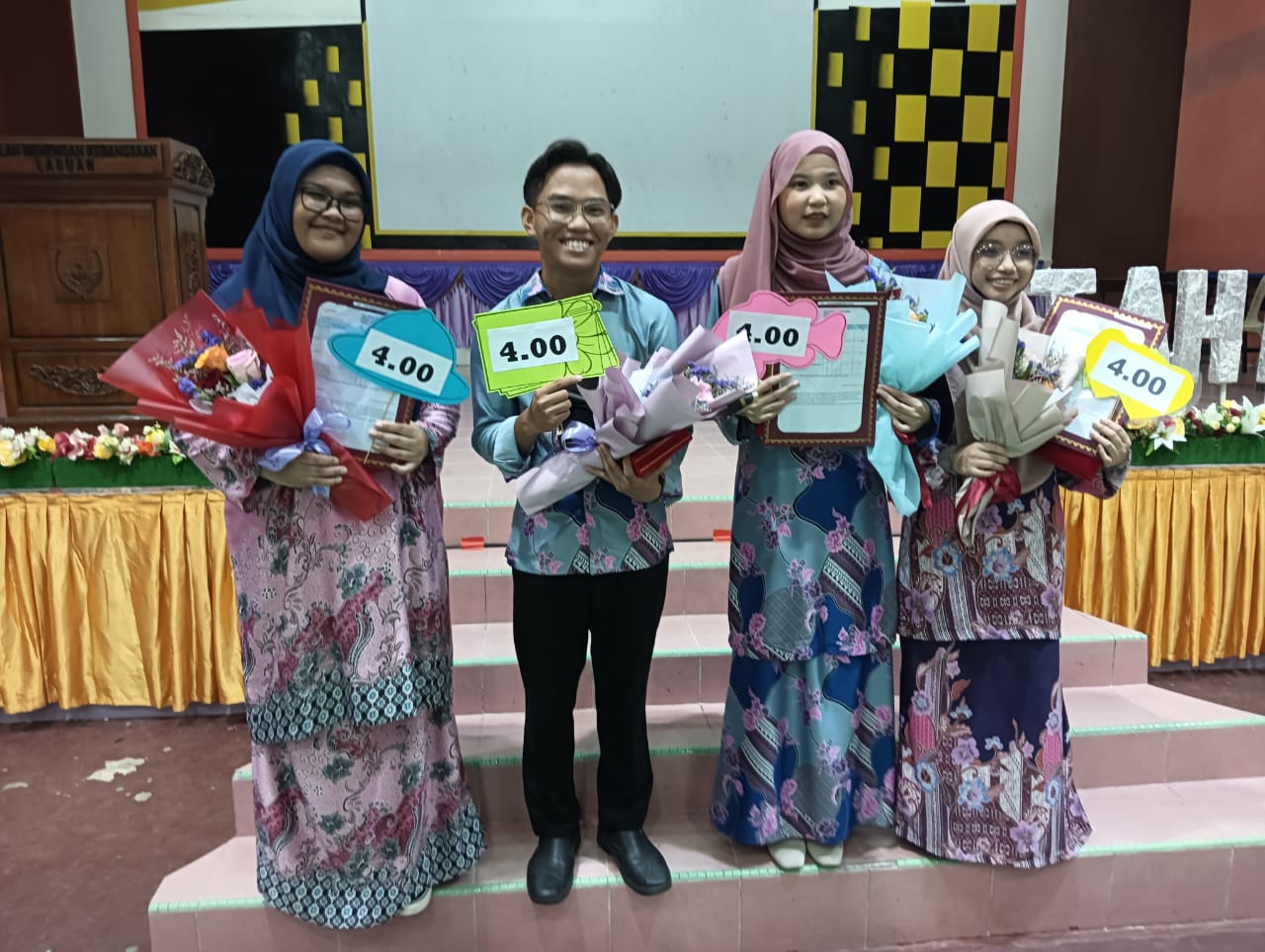Empat calon STPM Labuan capai keputusan cemerlang PNGK 4.0 - Borneo ...